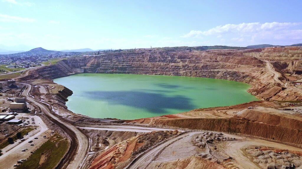 Berkeley Pit. (Youtube.com)