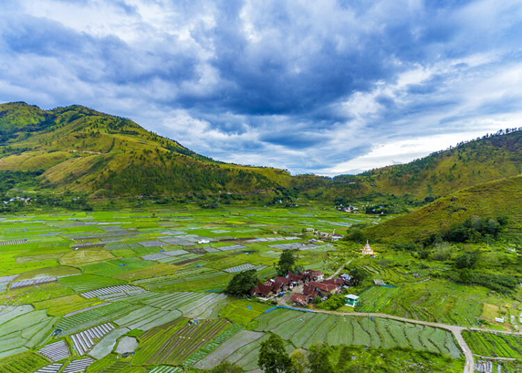 Rekomendasi 48 Wisata Danau Toba yang Wajib Dikunjungi